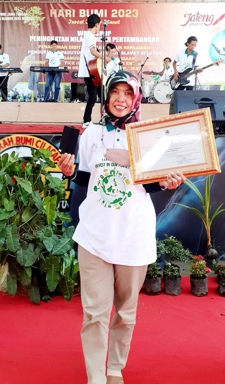 SMA N 8 SEMARANG Juara 2 Sekolah Hemat Energi Tingkat Jawa Tengah – SMA ...